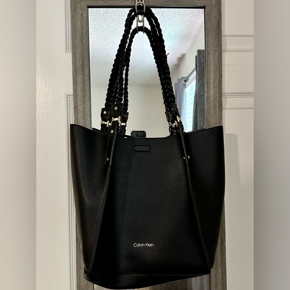 Calvin Klein | Bags | Calvin Klein Purse | Poshmark